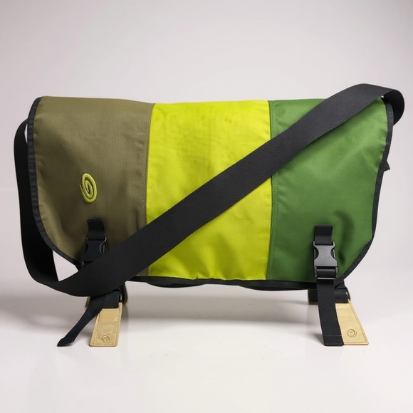 Timbuk2 | Bags | Timbuk2 Classic Messenger Bag Green Hivis Commuter ...